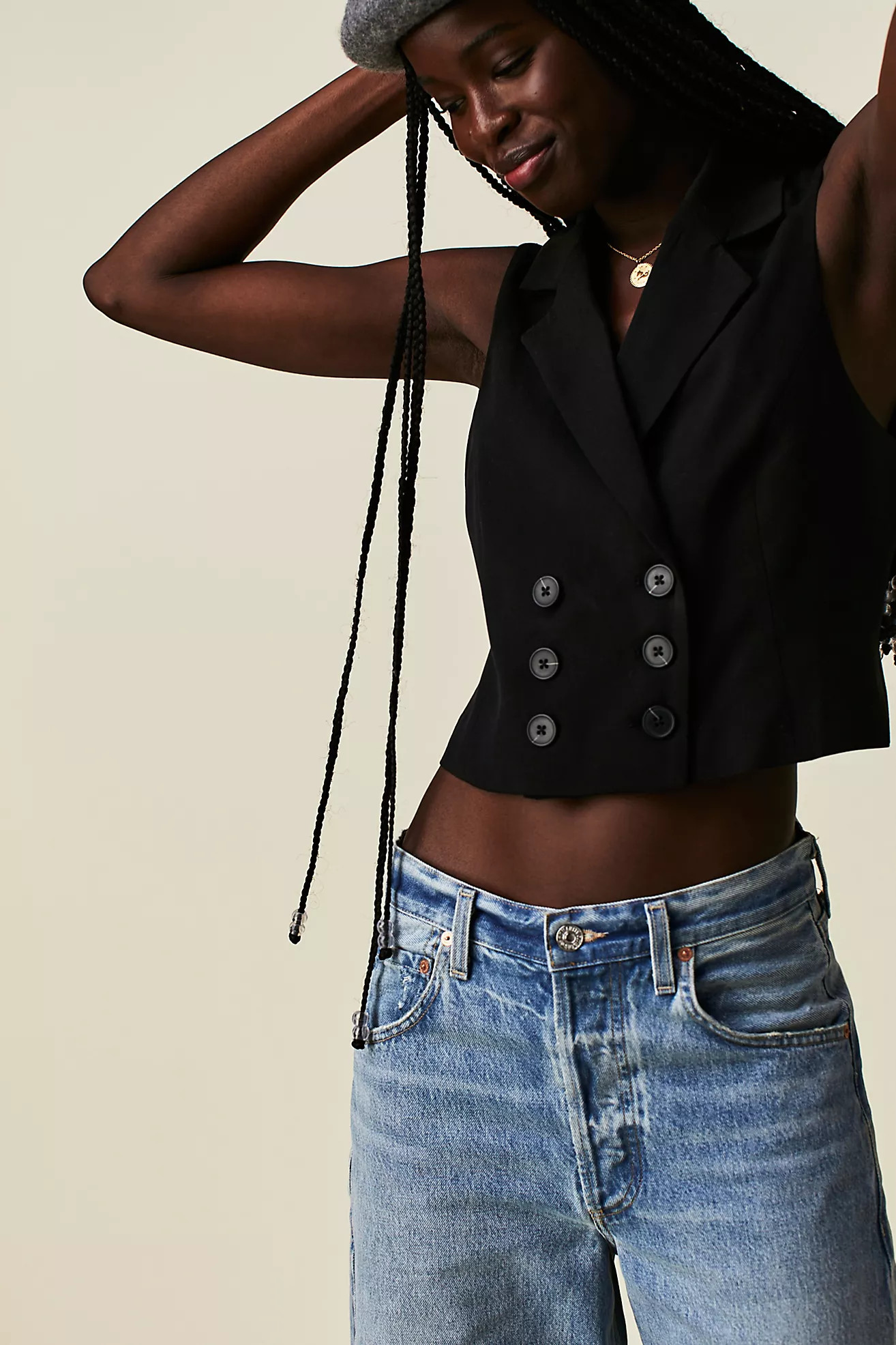 “10 Chic December Outfit Ideas to Keep You Cozy and Stylish All Month ...