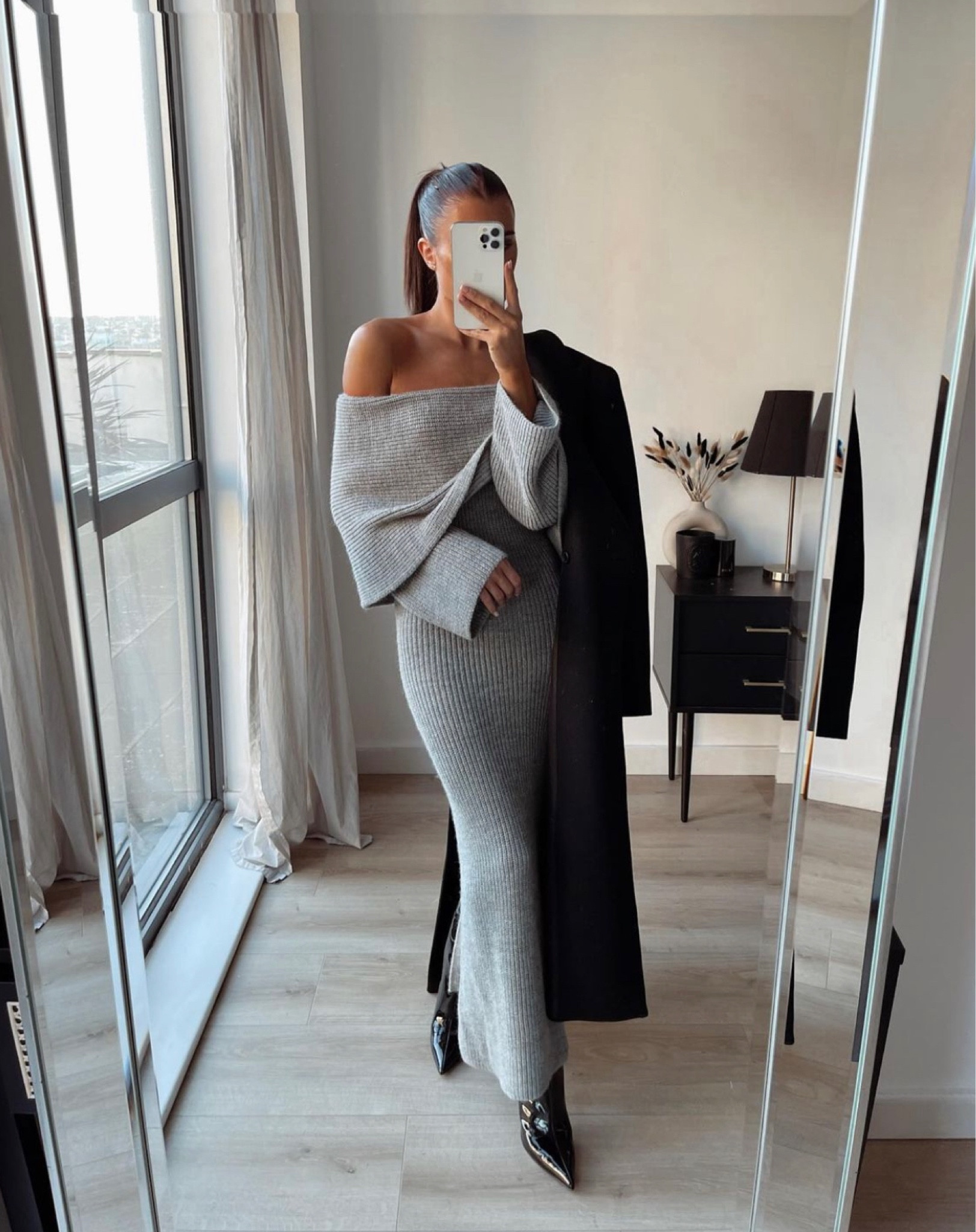 Elegant in Grey: 15 Timeless Outfit Ideas for Effortless Sophistication ...