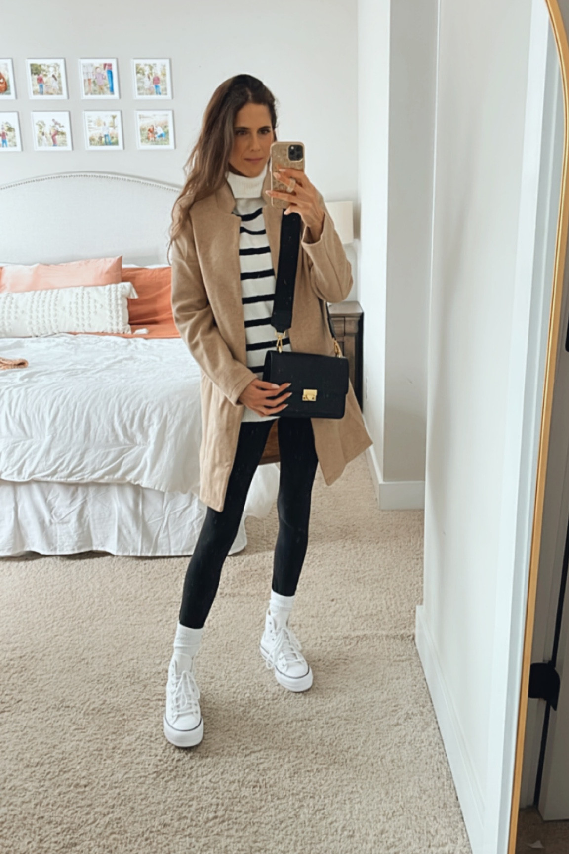 10 Cool Leggings and Converse Outfits for Everyday Wear - Magic of Clothes