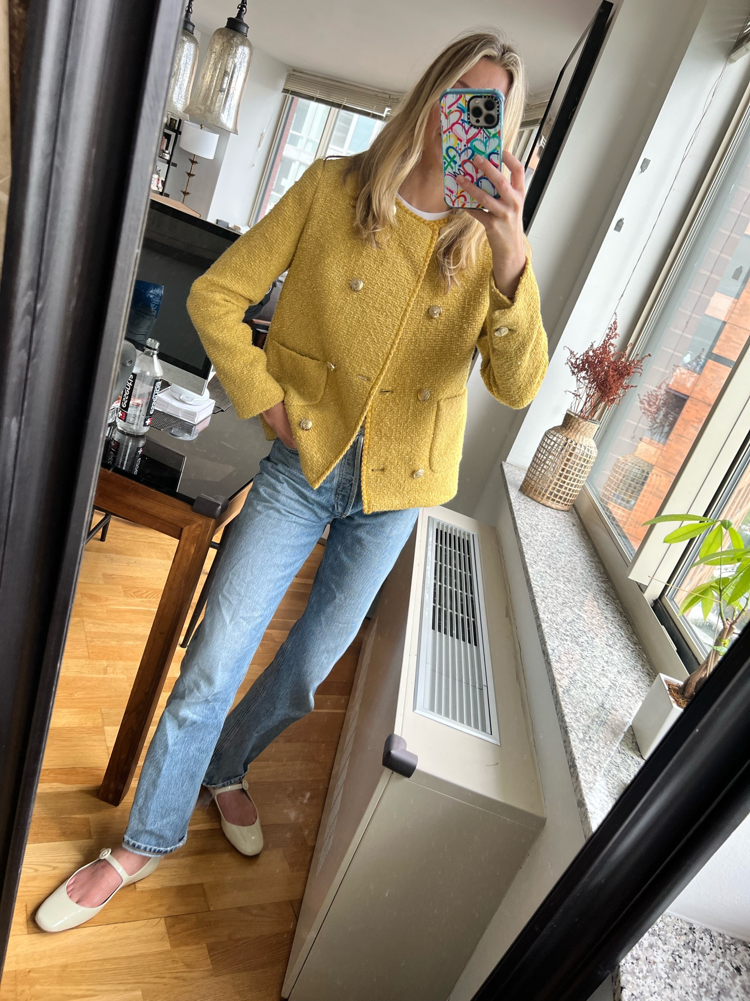 Yellow T-Shirt Outfit Ideas: Brighten Up Your Look with Stylish Yellow ...