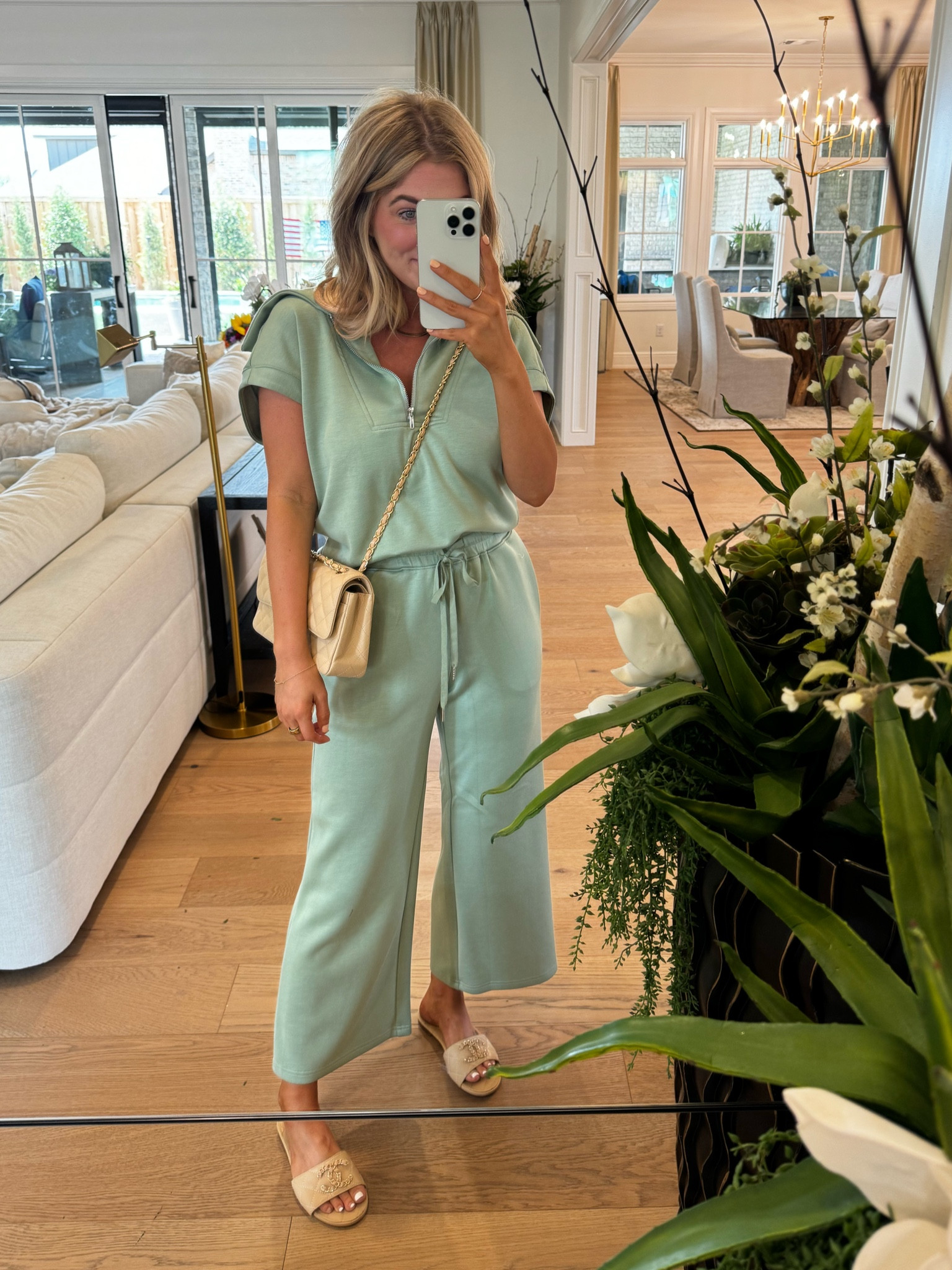 "10 Cozycore Outfit Ideas to Keep You Warm and Stylish All Season ...