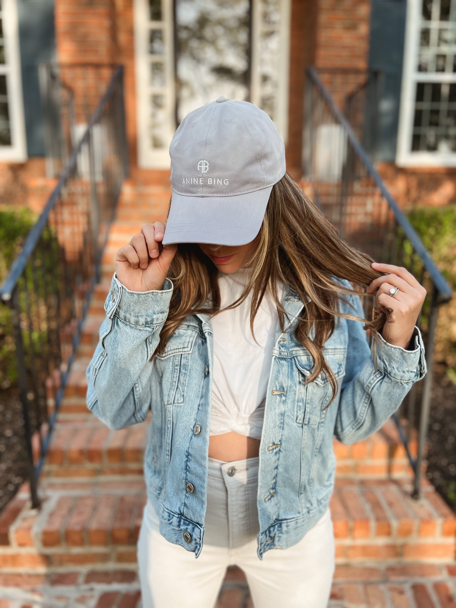 8 Stylish Ways to Wear Baseball Hats with Any Outfit - Magic of Clothes