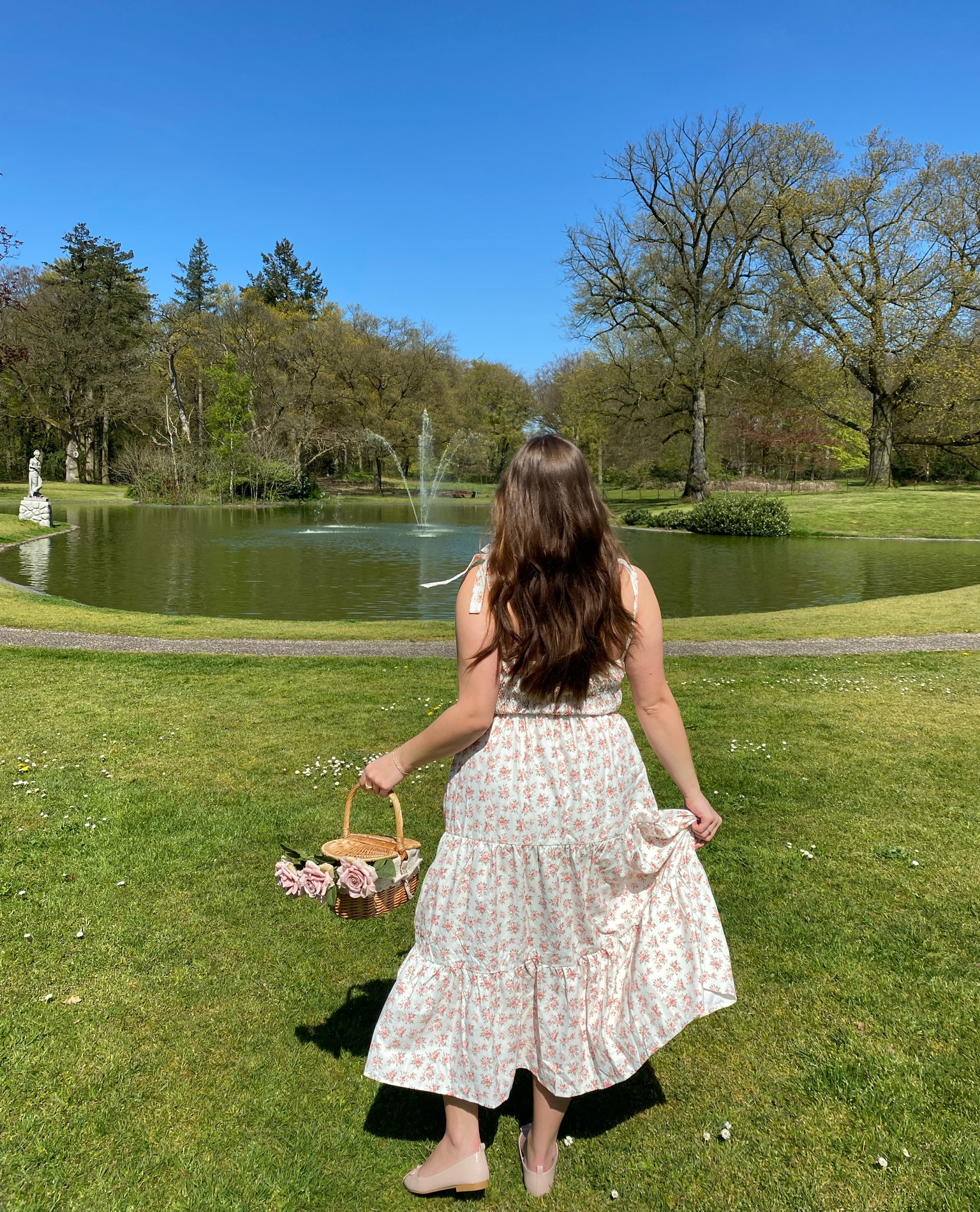 "10 Enchanting Royalcore Outfit Ideas to Elevate Your Wardrobe" - Magic ...