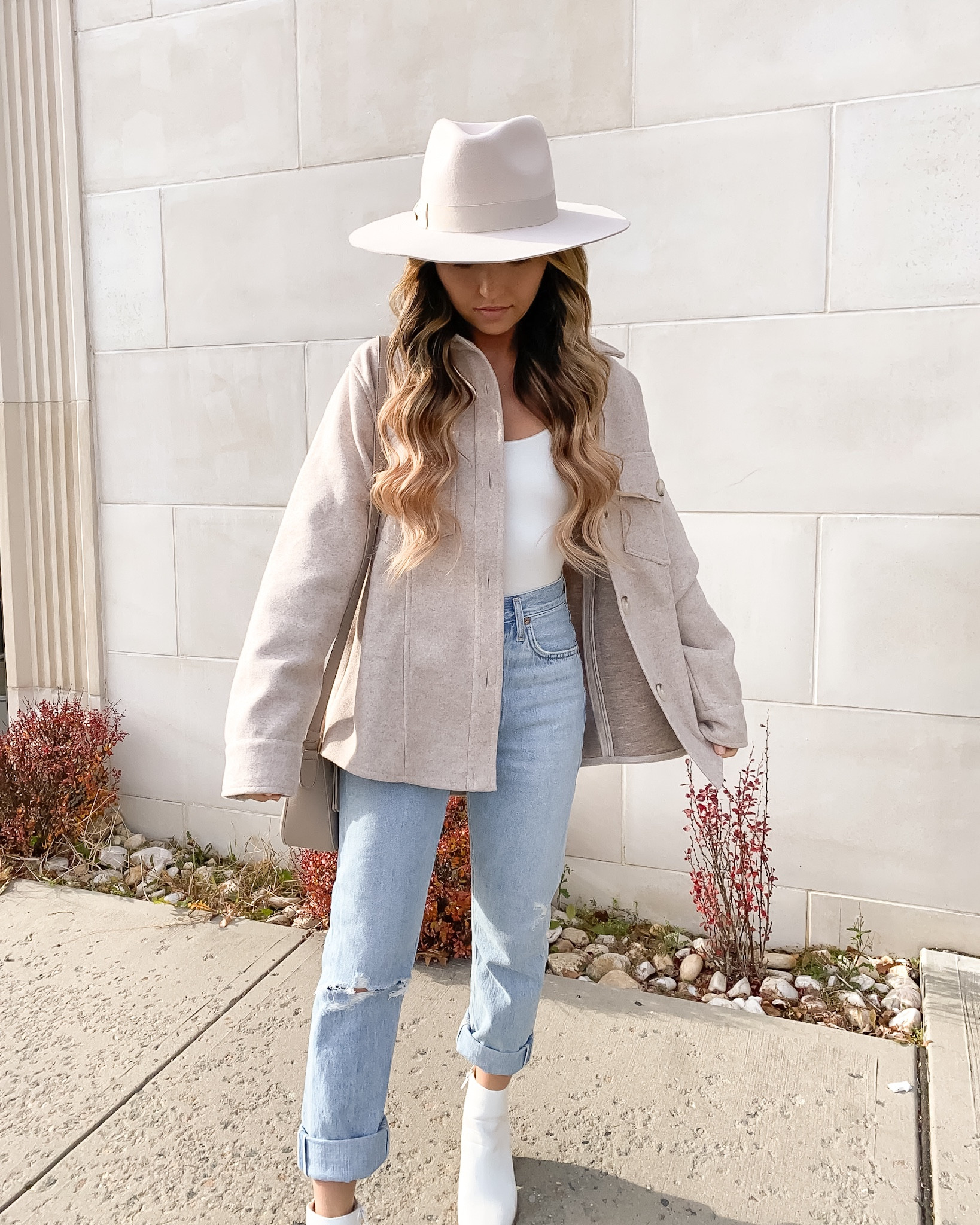 Effortlessly Chic: 18 Neutral Outfit Ideas for Everyday Glam - Magic of ...